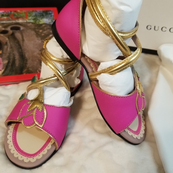 Gucci | Shoes | New Authentic Gucci Pink Leather Flower Sandal | Poshmark